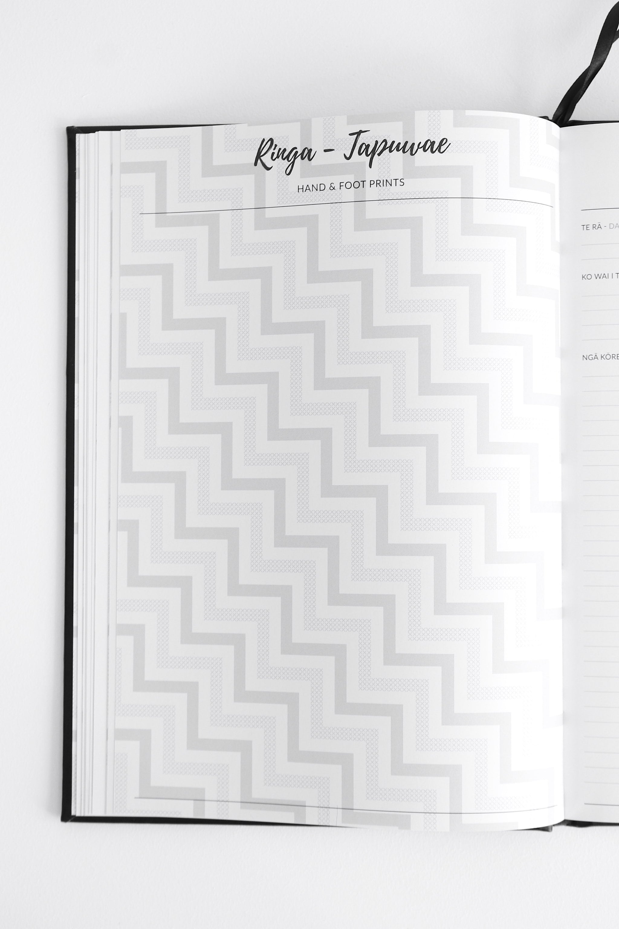 Puka Pepi - Baby Book – Tuhono Design
