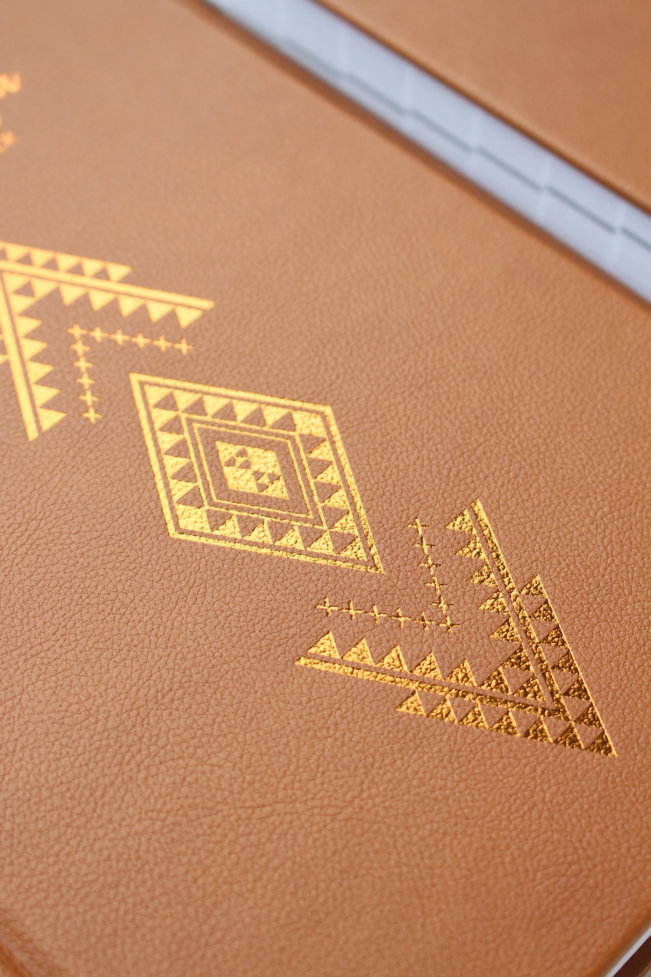 2025 Premium Bilingual Māori 4 in 1 Diary Planner – Tuhono Design